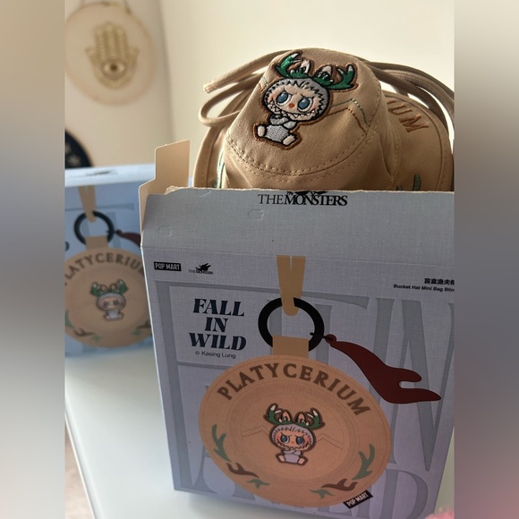 POP MART | Accessories | Viral Popmart Labubu Fall In The Wild The ...